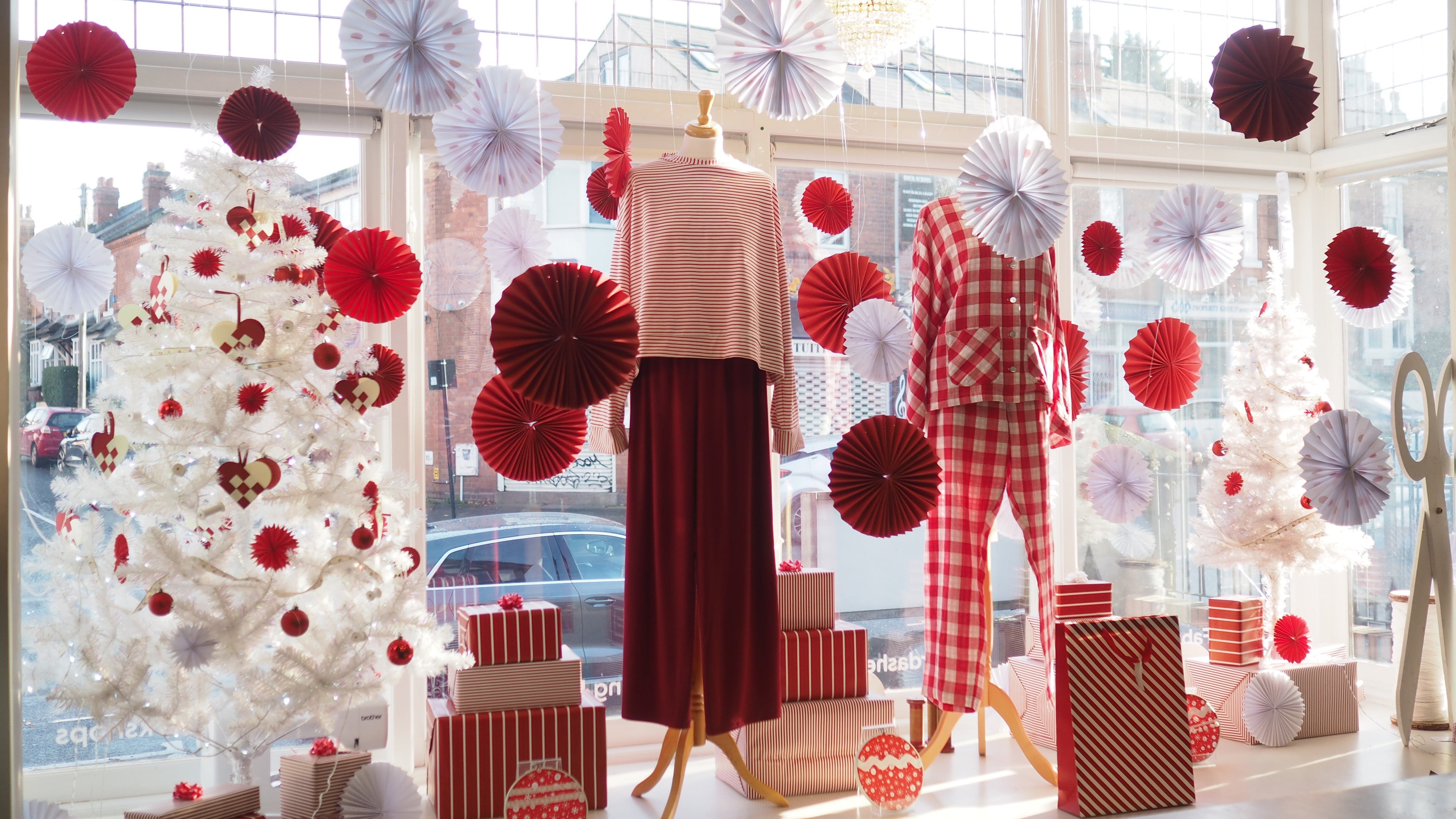 Our Red and White Festive Window Display 2023 – Guthrie & Ghani