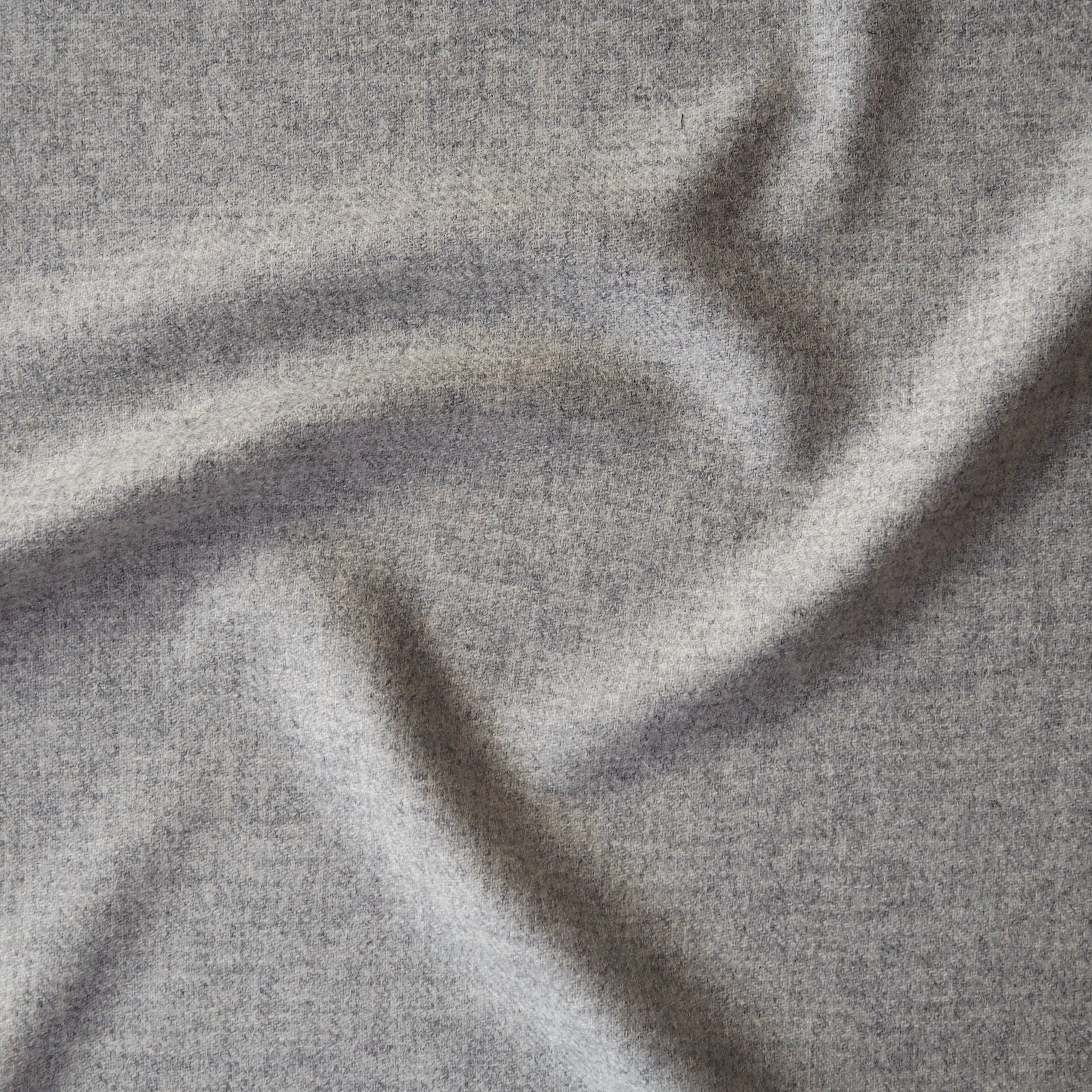 Cloud Grey British Wool Fabric – Guthrie & Ghani